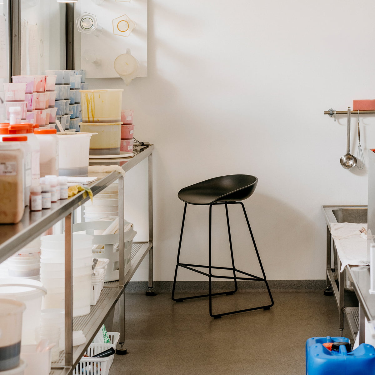 Der Hay About A Stool AAS 38 im Design-Shop.