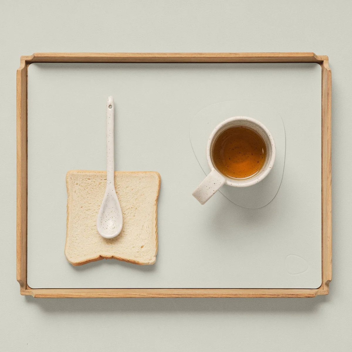 Airy Teak Tablett Square von Lind DNA | Connox